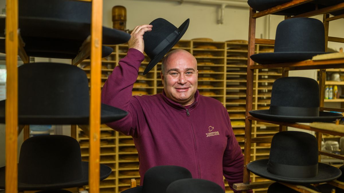 Tomp, kaplin és a kalap - Szabad Föld